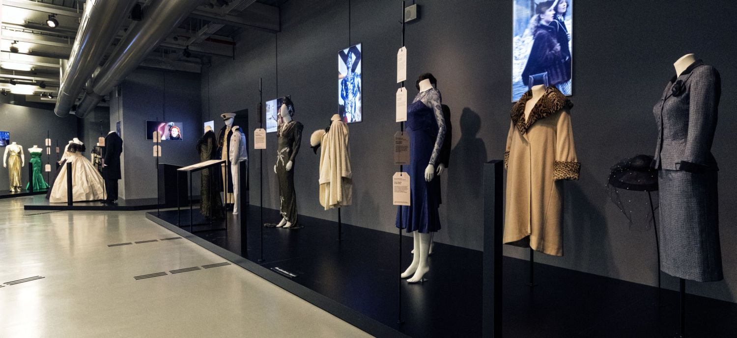 Hautnah – Die Filmkostüme von Barbara Baum | Deutsche Kinemathek